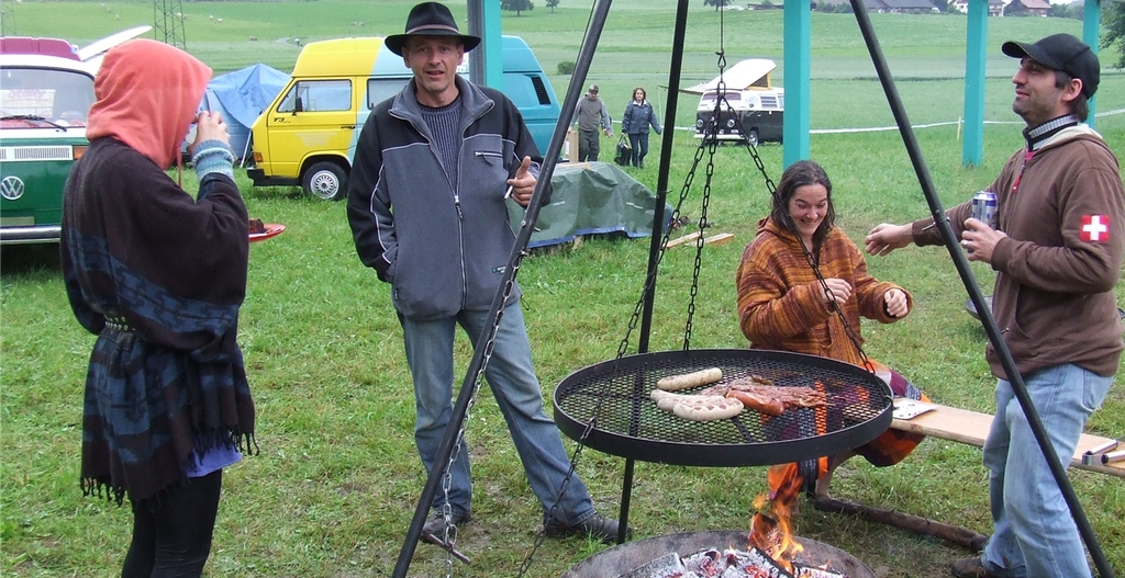 «Bullis» trafen sich zum Stelldichein im Säuliamt - Bezirk Affoltern ...