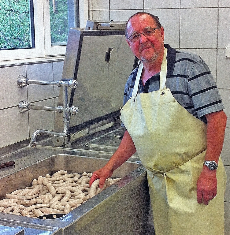 Knochenarbeit um Gnagi, Schnitzel und Filetstücke - Bezirk Affoltern ...